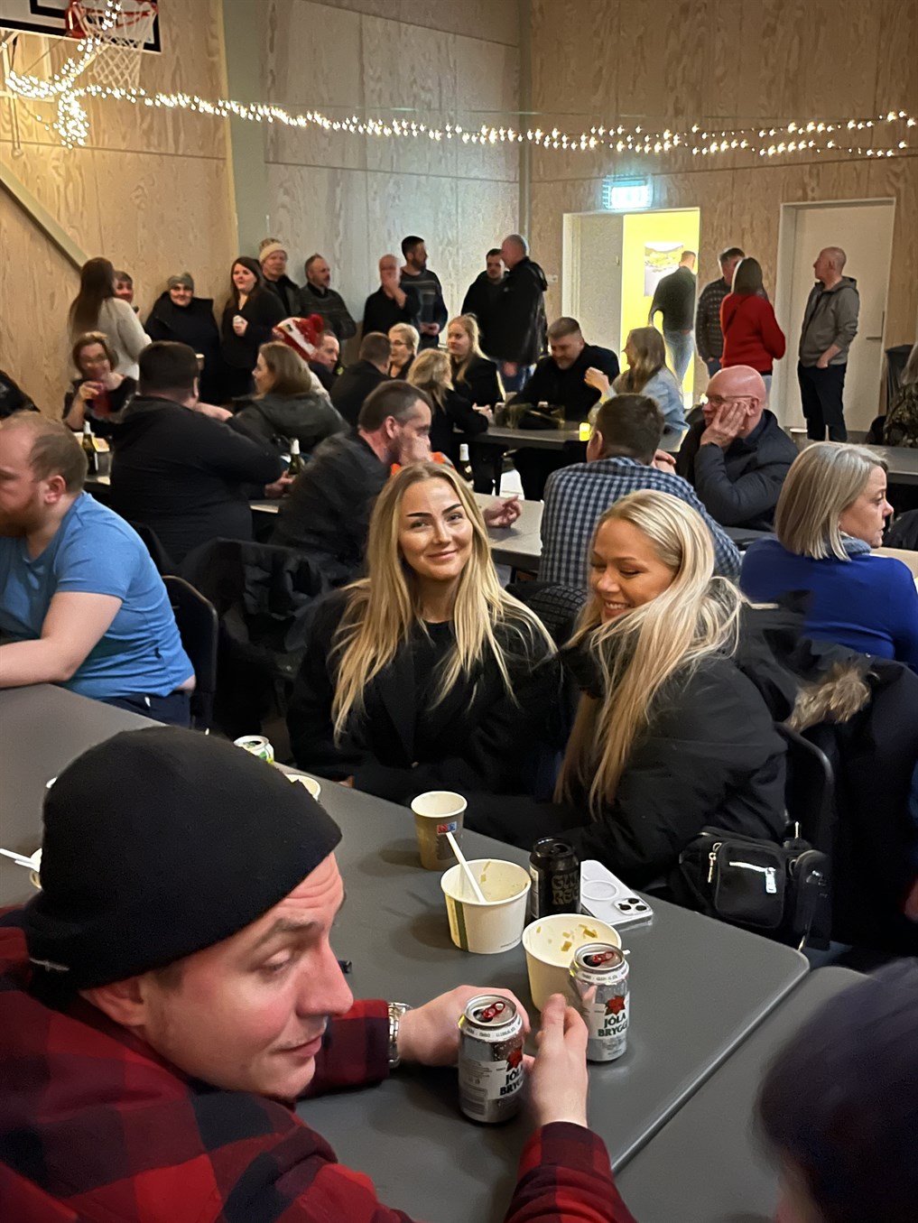 Vit ynskja við hesum øllum eitt eydnuríkt 2025.